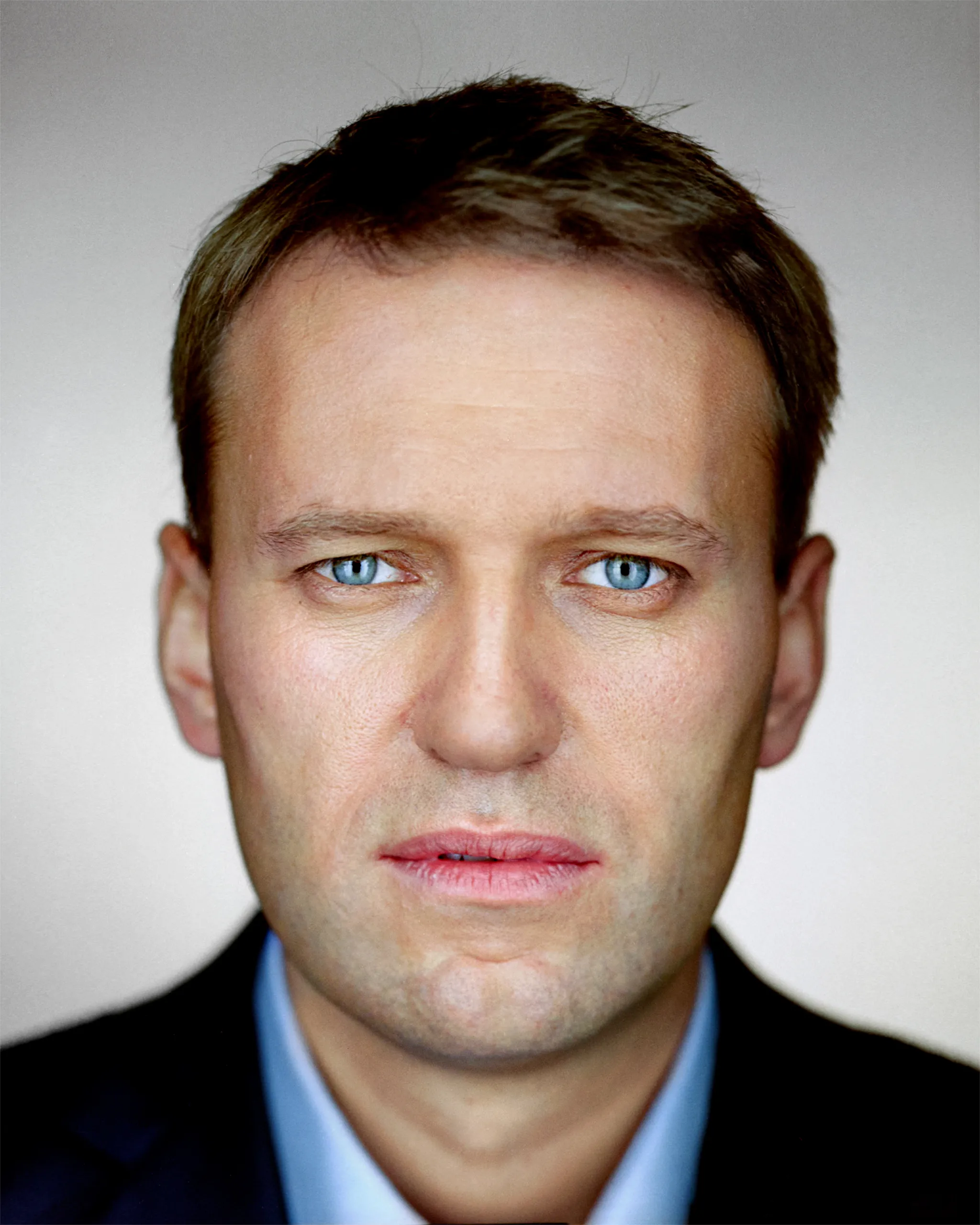 Alexei Navalny’s Prison Diaries - Kenneth Caldwell